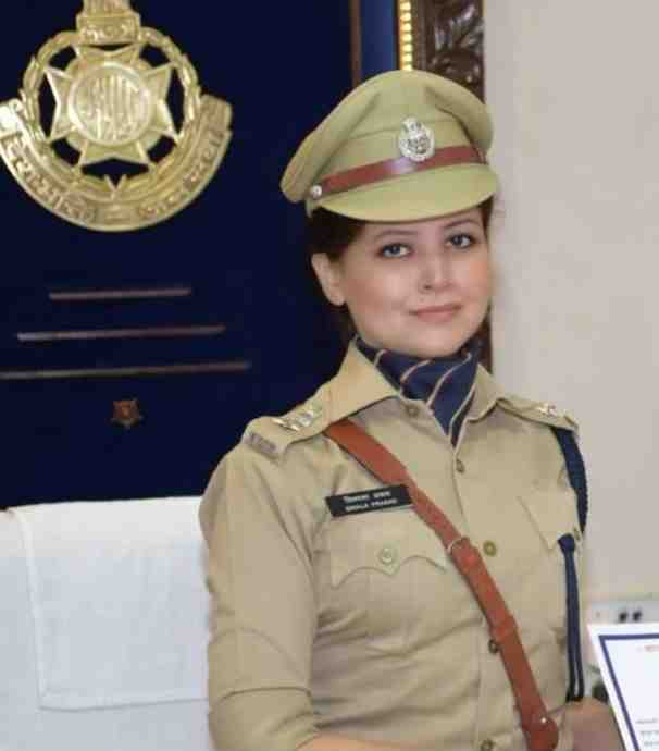 Simala Prasad IPS: असल जिंदगी में कर चुकी हैं फिल्मों में काम, नाम से ...