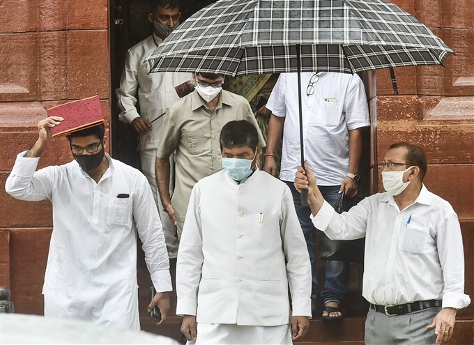 Monsoon Session Of Parliament, In New Delhi, 2021 Photos: HD Images ...