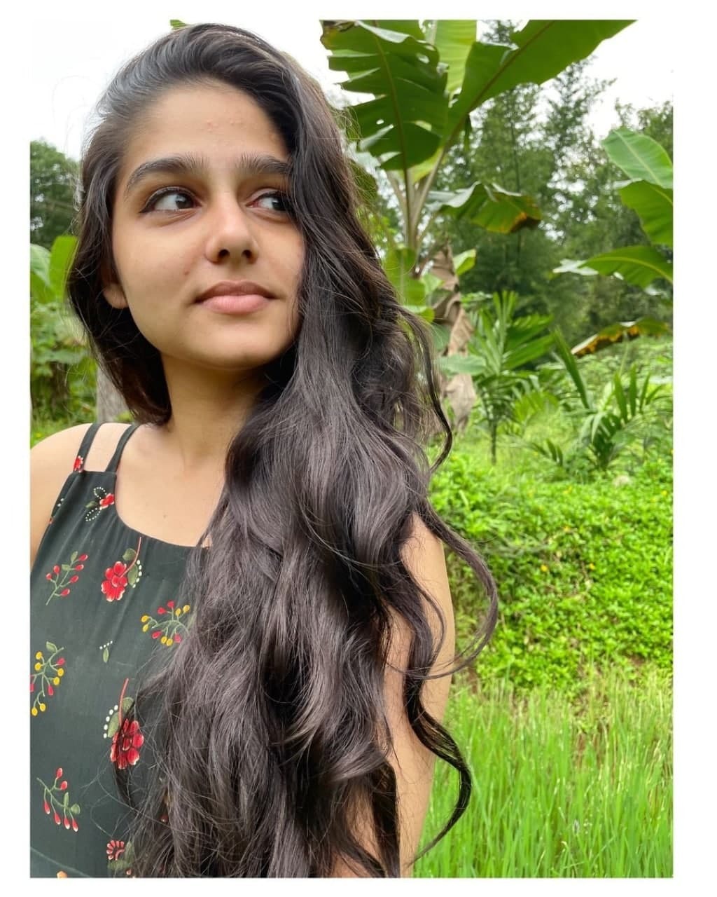 Actress Anaswara Rajan Shares Latest Pictures With Beautiful Laughing ...