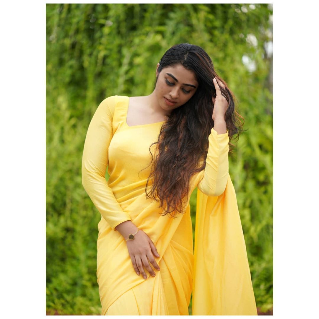 Actress Bindu Panicker's Daughter Kalyani B Nair Latest Pics | കലക്ക ...