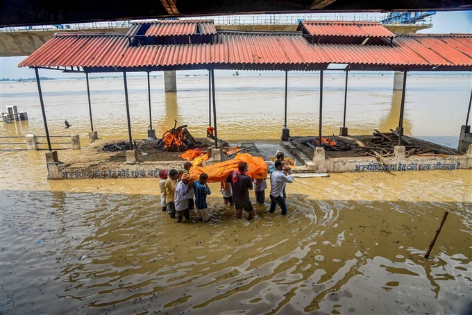 Heavy Rainfall Caused Flooding In Bihar Photos: HD Images, Pictures ...