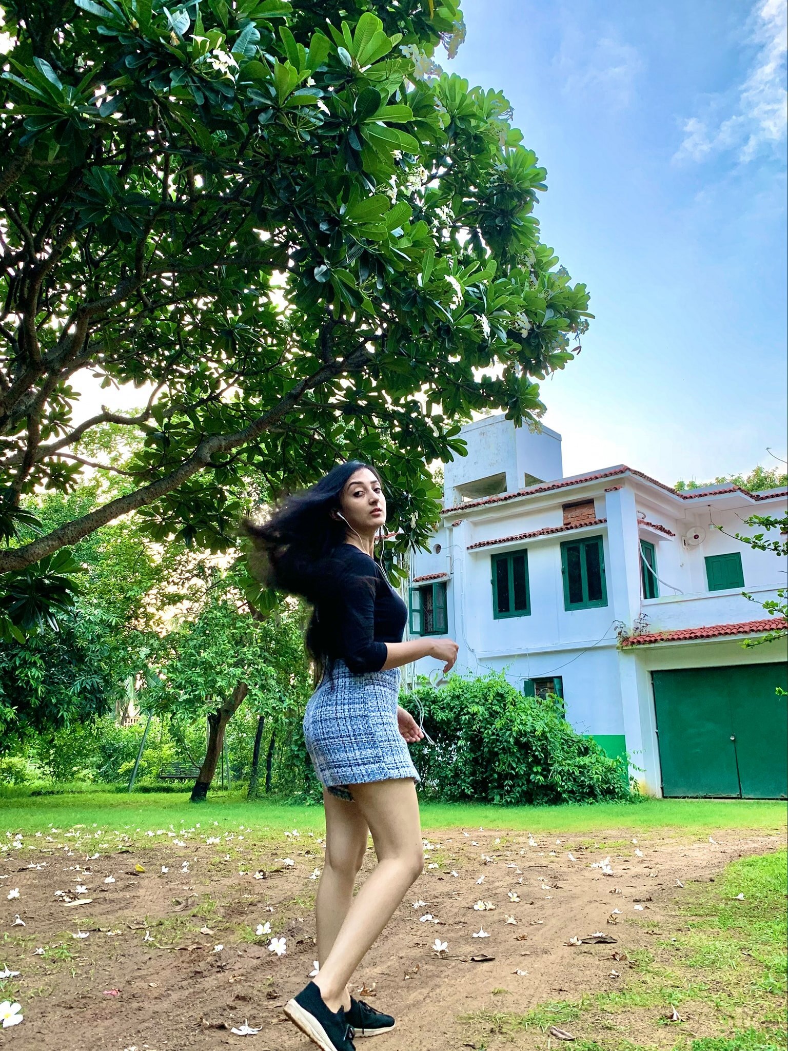 রূপসী সুরঙ্গনার স্টাইল স্টেটমেন্ট তুলে ধরেছে এই ছবিগুলো | Photos of ...