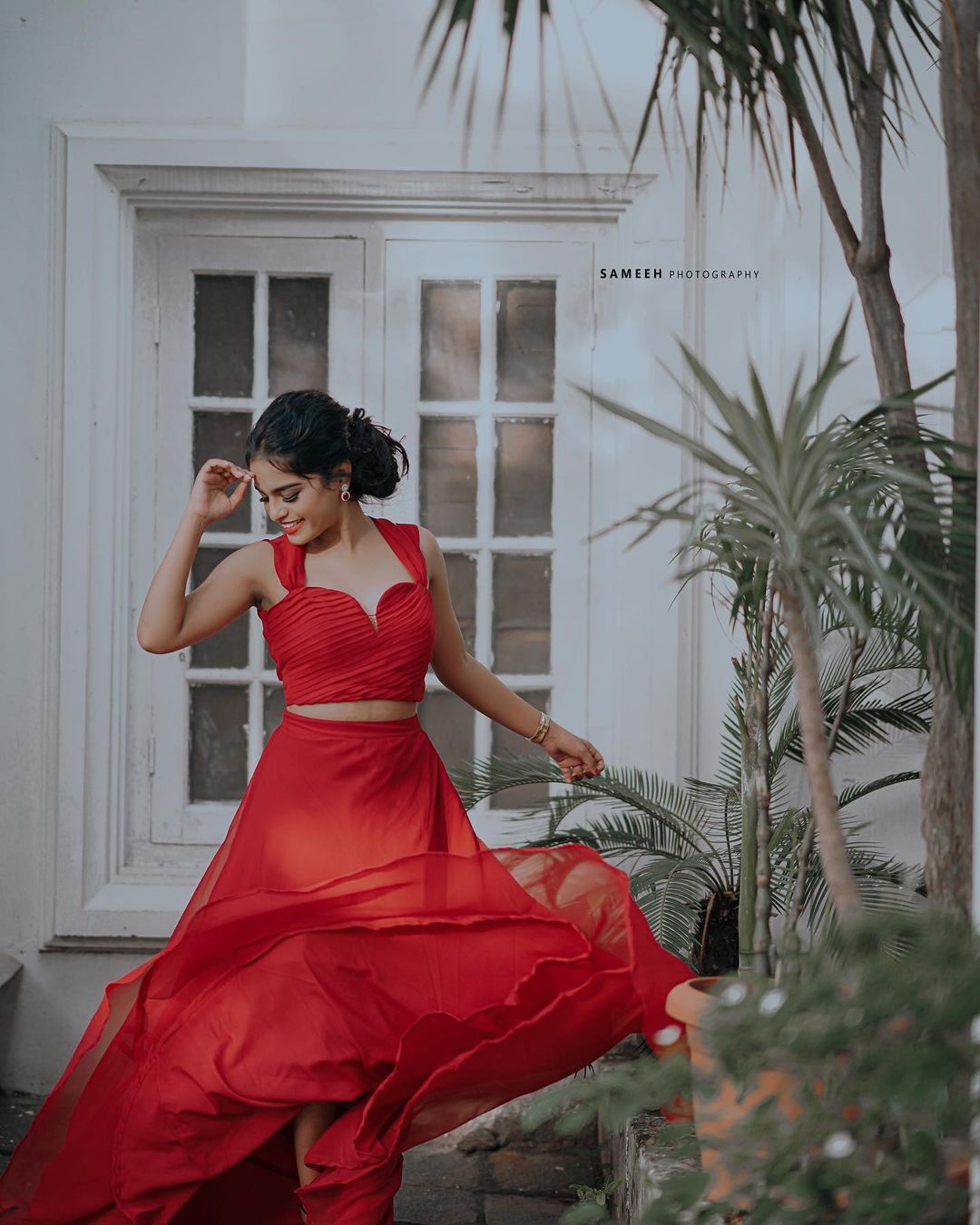 Thanneer Mathan Dinangal Fame Gopika Ramesh Gorgeous in Red Dress ...