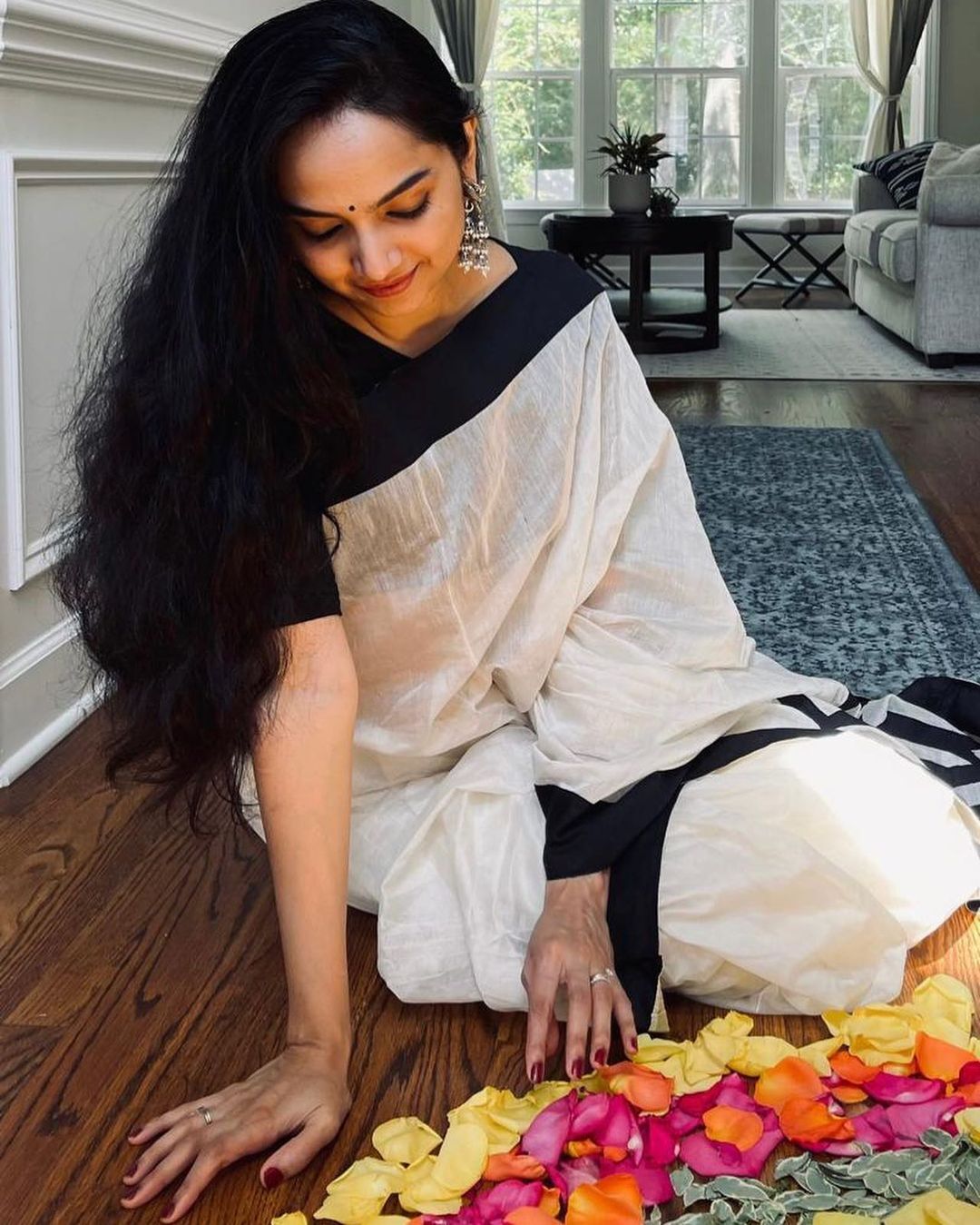 Samvritha Sunil In Kerala Saree