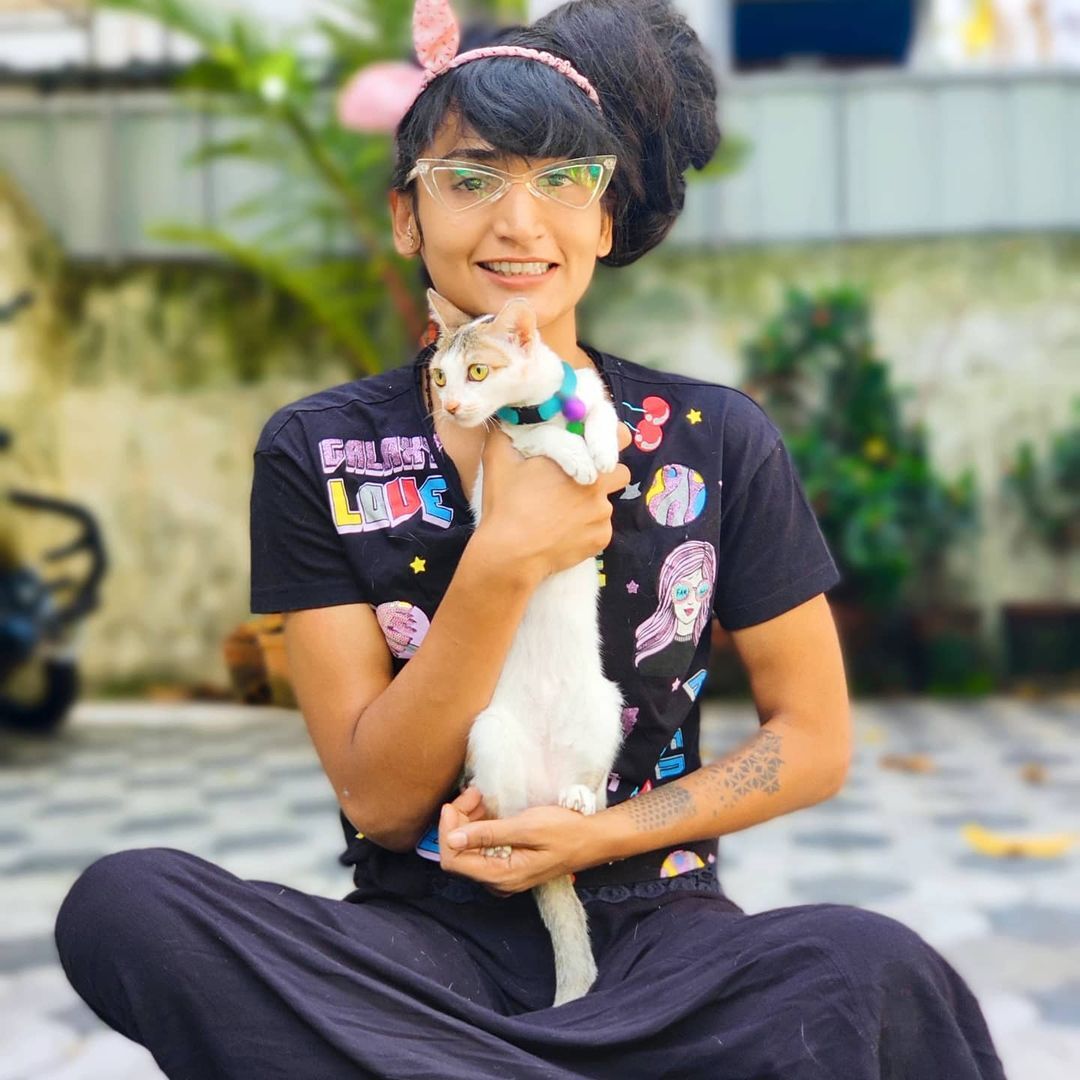 Bigg Boss Malayalam contestant Dimpal Bhal New Stunning Stills ...