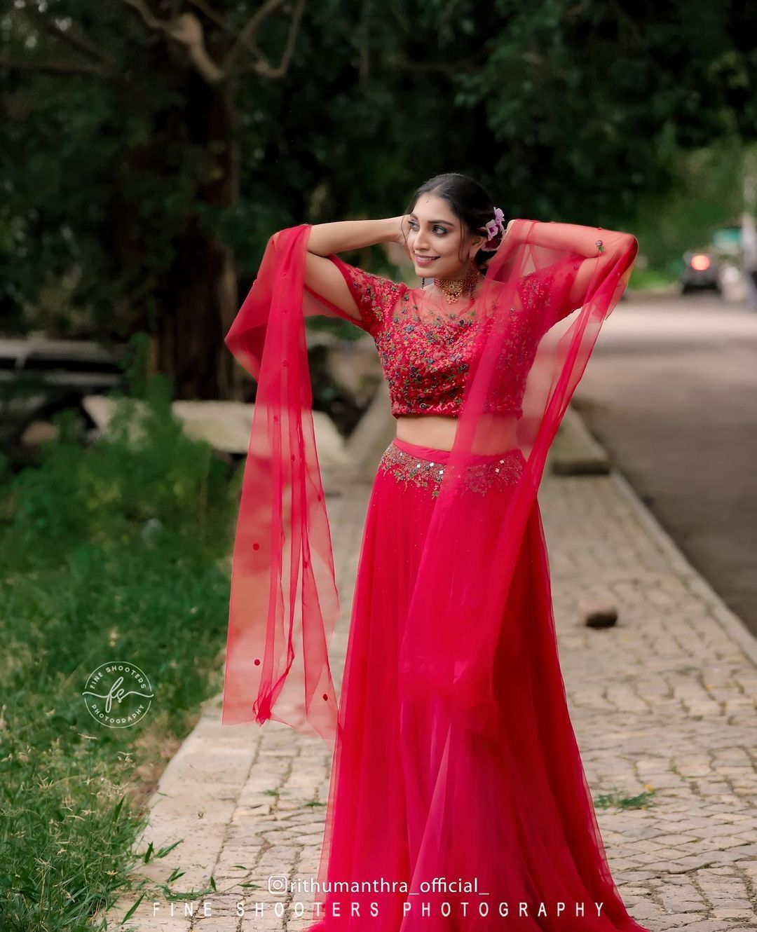 Bigg Boss Malayalam Season 3 Contestant Rithu Manthra Glamorous Stills ...