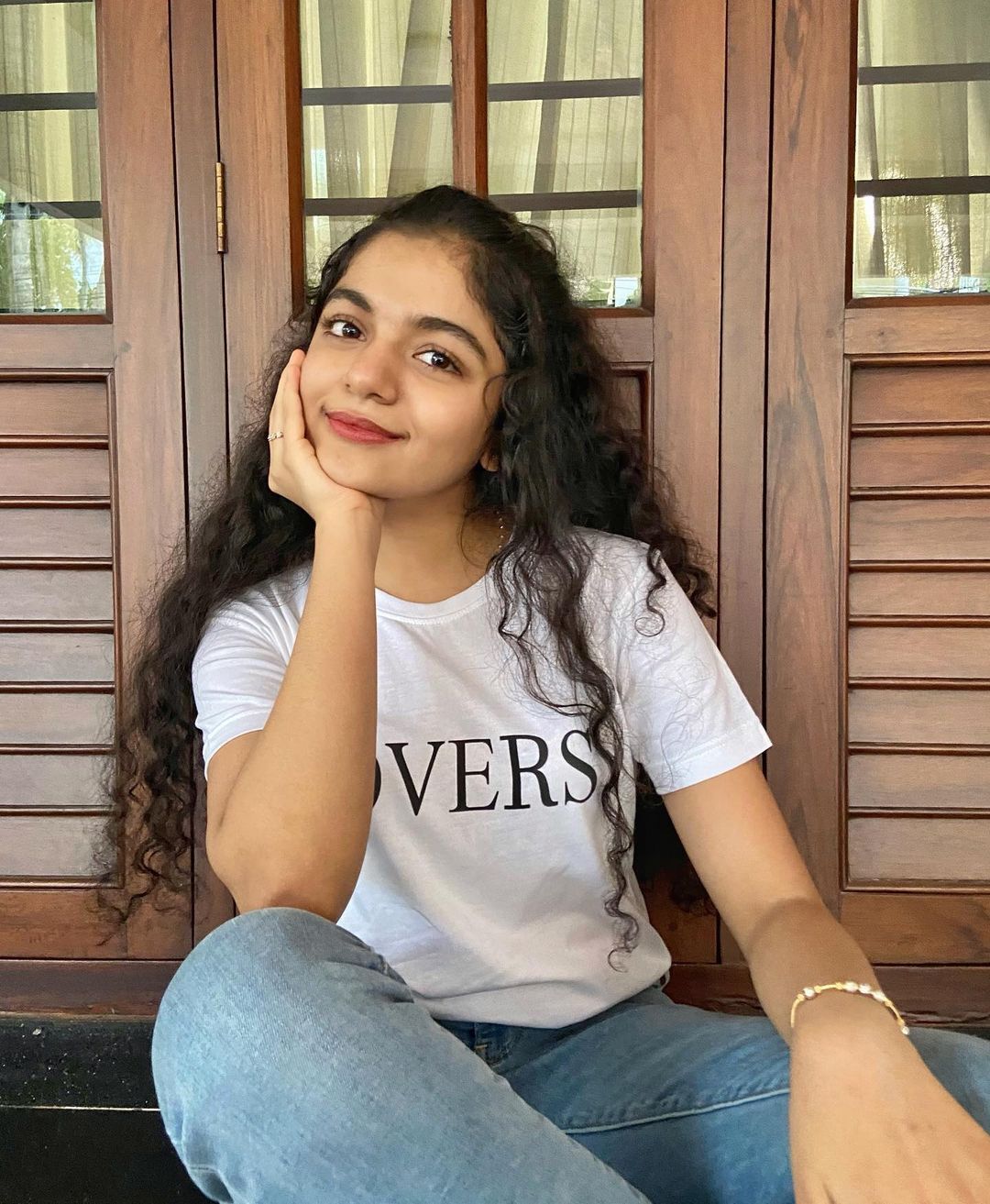 Krishna Kumar's youngest daughter Hansika Krishna New Cute Clicks In ...