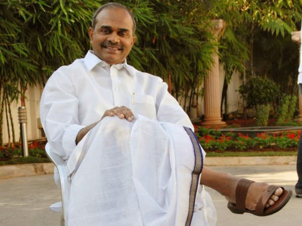#YSR :మరపురాని మహానేత YSR గారి 12వ వర్థంతి సందర్భంగా ఘననివాళులు ...