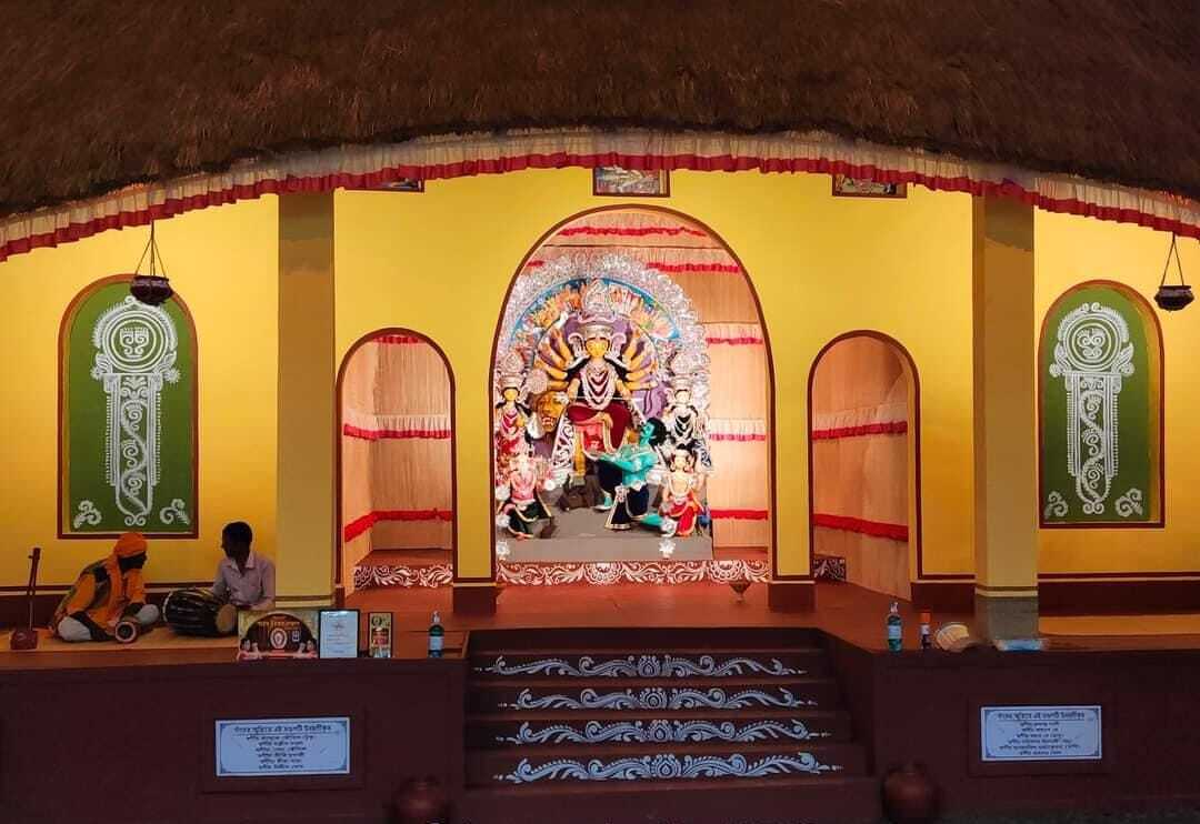 বেহালা ক্লাবের দুর্গা প্রতিমা থেকে প্যান্ডেল একনজরে | Glimpse of behala ...