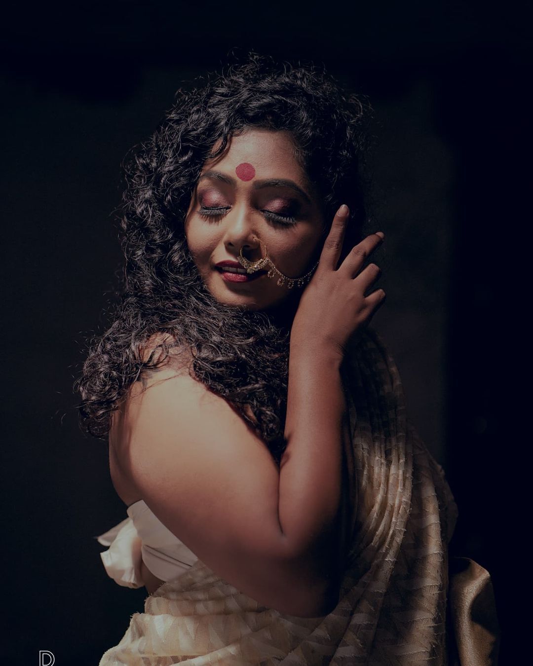 Bigg Boss Malayalam Fame Hima Shankar New Glamorous Clicks ...