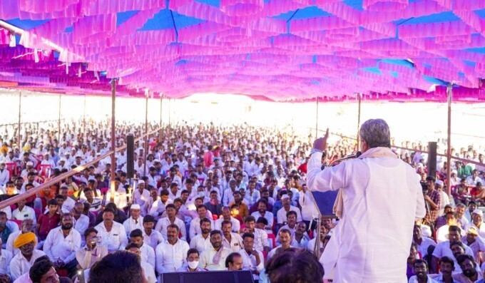 Congress Leaders Campaign At Sindagi Assembly Constituency Photos: HD ...
