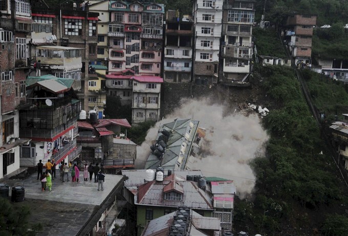 Multi-Storey Building Collapsed At Kachi Ghati In Shimla Photos: HD Images, Pictures, News Pics ...