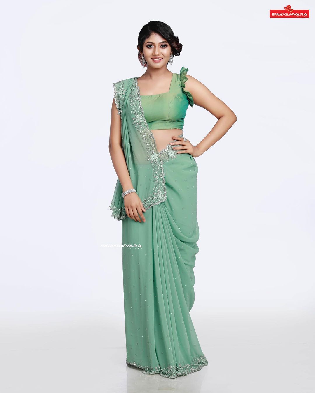 Happy Wedding Fame Drishya Raghunath New Stunnng Stills | ദൃശ്യ ഇത് ...