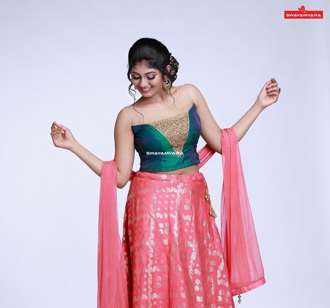 Happy Wedding Fame Drishya Raghunath New Stunnng Stills | ദൃശ്യ ഇത് ...