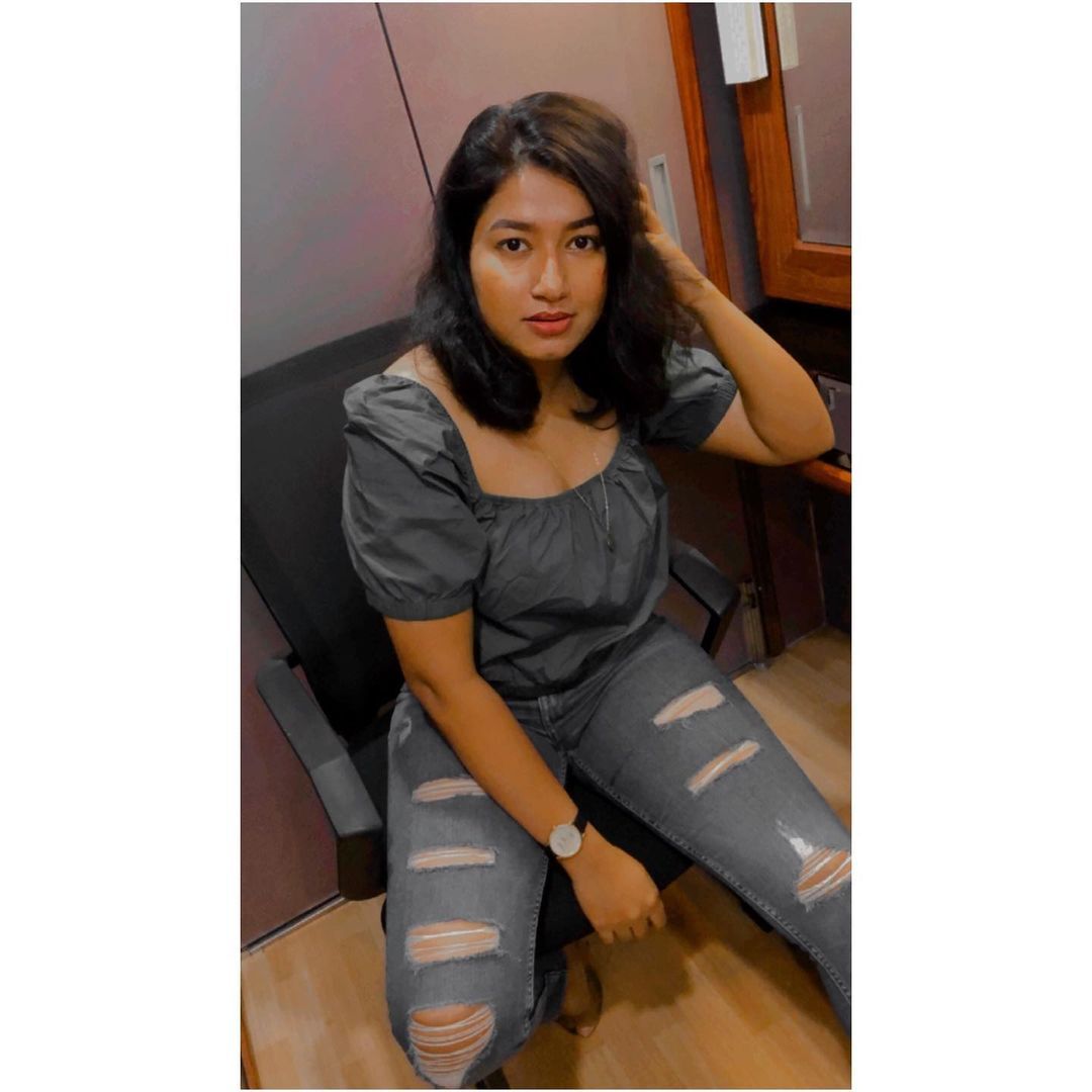 Mollywood Actress Grace Antony Glamour Look in White Dress | വഞ്ചിയില് ...