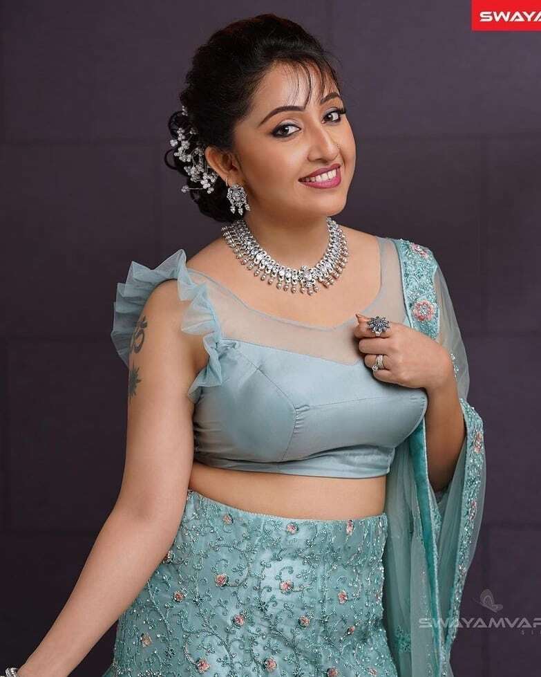 Mollywood Actress Nithya Das Glamorous PhotoShoot, Viral | ഇതാണ് ...