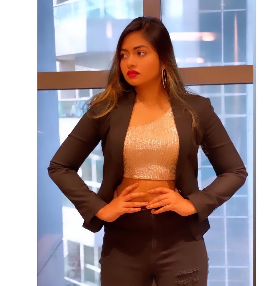 Actress Shalin Zoya Look Gorgeous In Latest Stills | ഷാലിന് ...