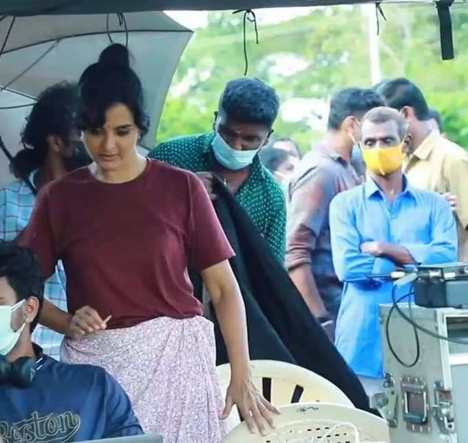 manju warrier new photos with sreekanth vettiyar mother and master ...