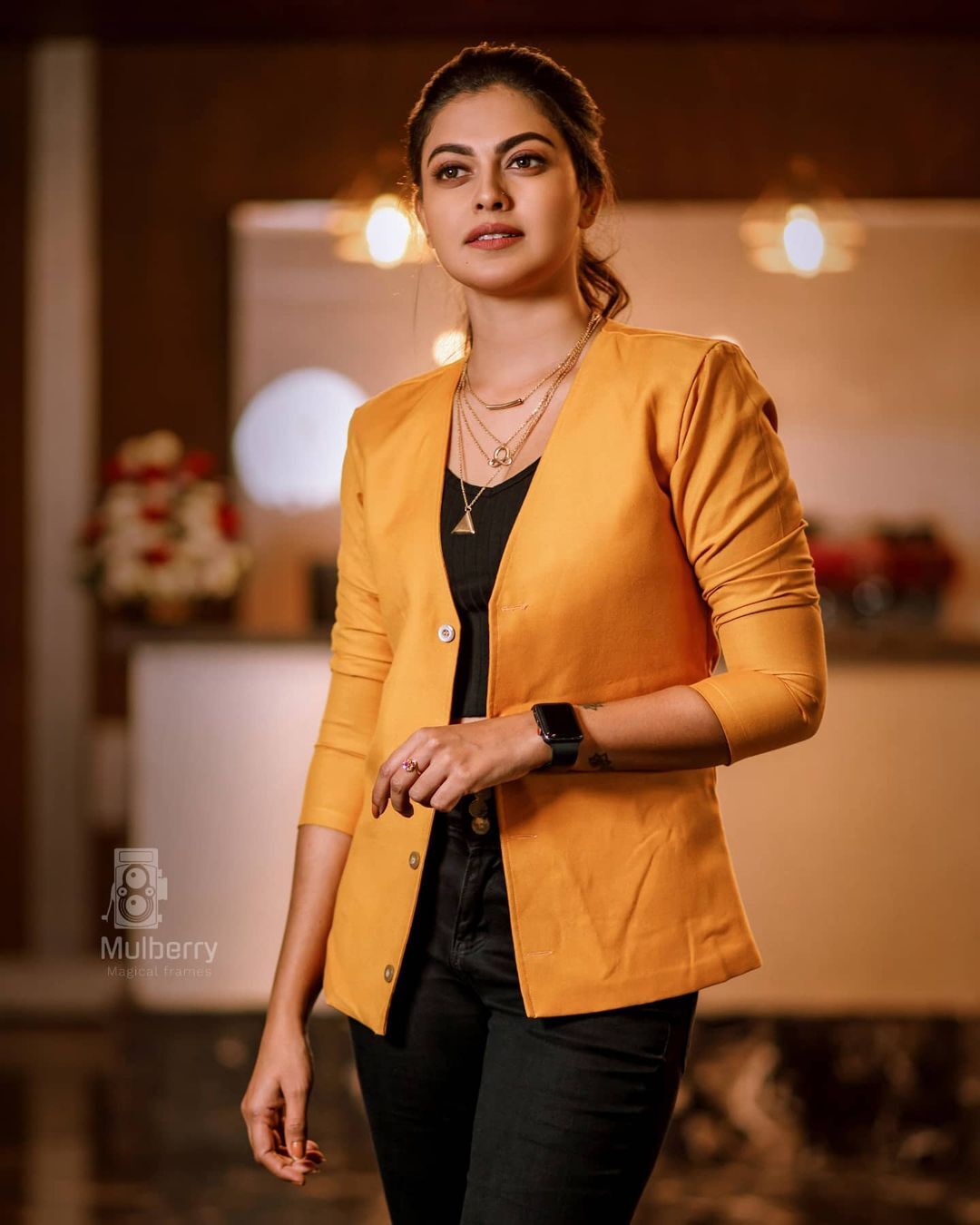 Actress Anusree New Stylish Looks Viral on Instagram | അനുശ്രീ ...