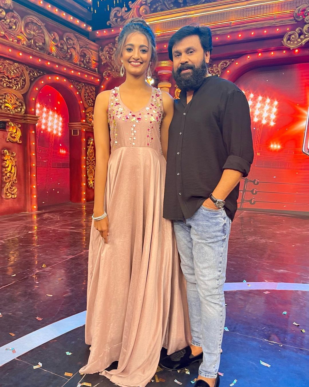 Bigg Boss Malayalam Fame Angel Thomas Shared Stylish Clicks With Actor ...