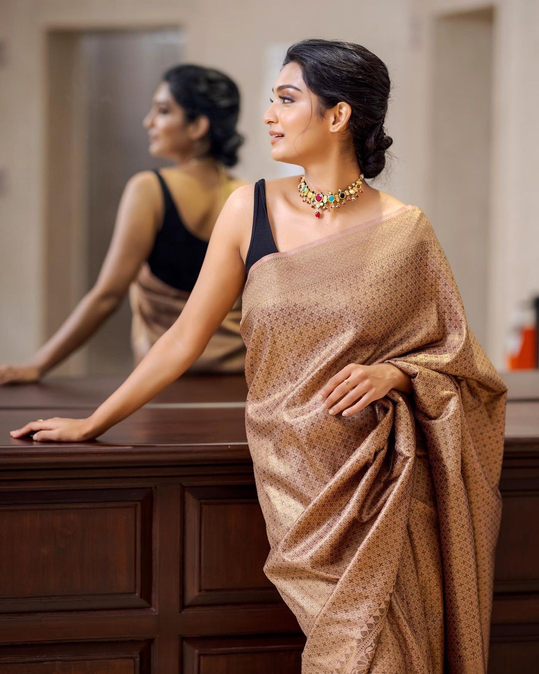 Kaaval Movie Fame Rachel David New Stunning Stills | സാരിയില്‍ അതി ...