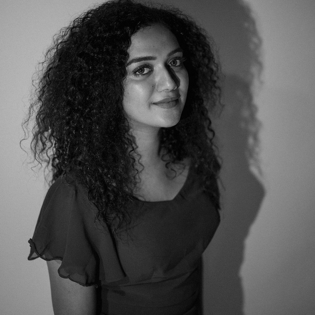 Mollywood Actress Mareena Michael Kurisingal Glamorous Stills ...