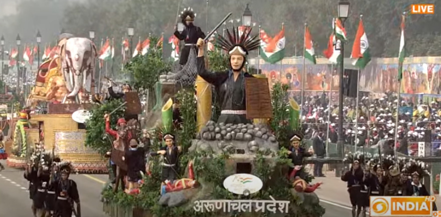 Republic Day: राजपथ पर दिखी भारत की ताकत, तिरंगे के रंग से रौशन हआ ...