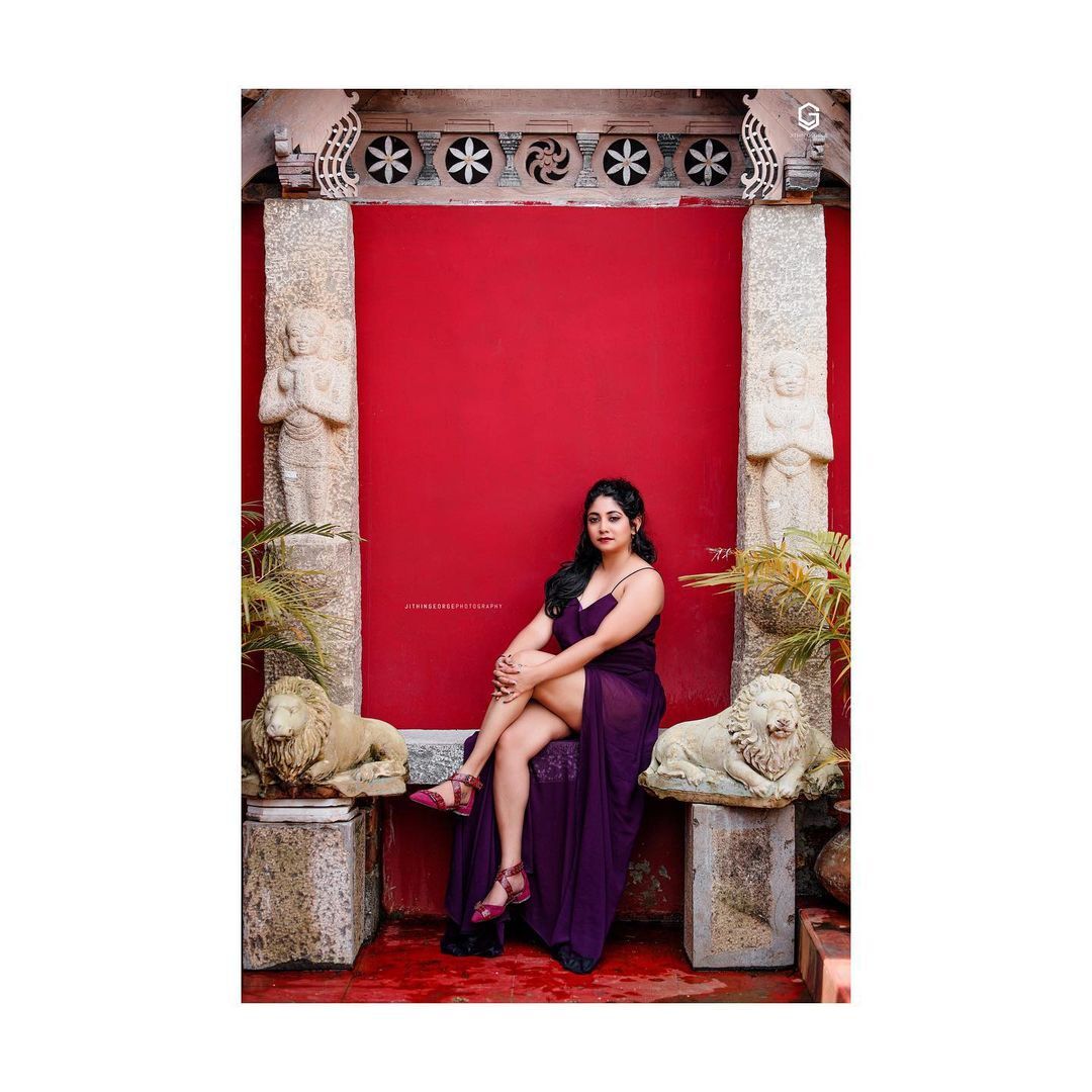 singer Abhaya Hiranmayi's latest photos goes viral on social media ...