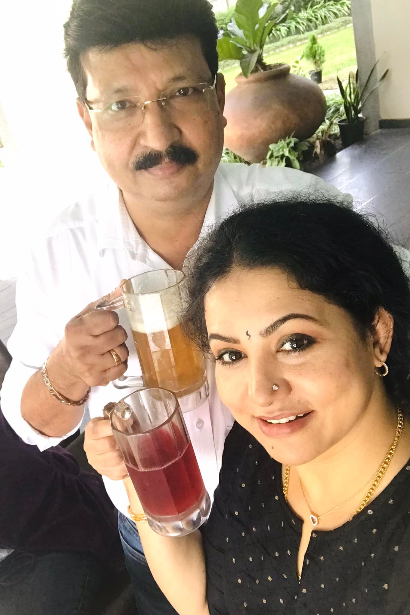 Actress Sheelu Abraham Wedding Anniversary Celebration Photos | നടി ...