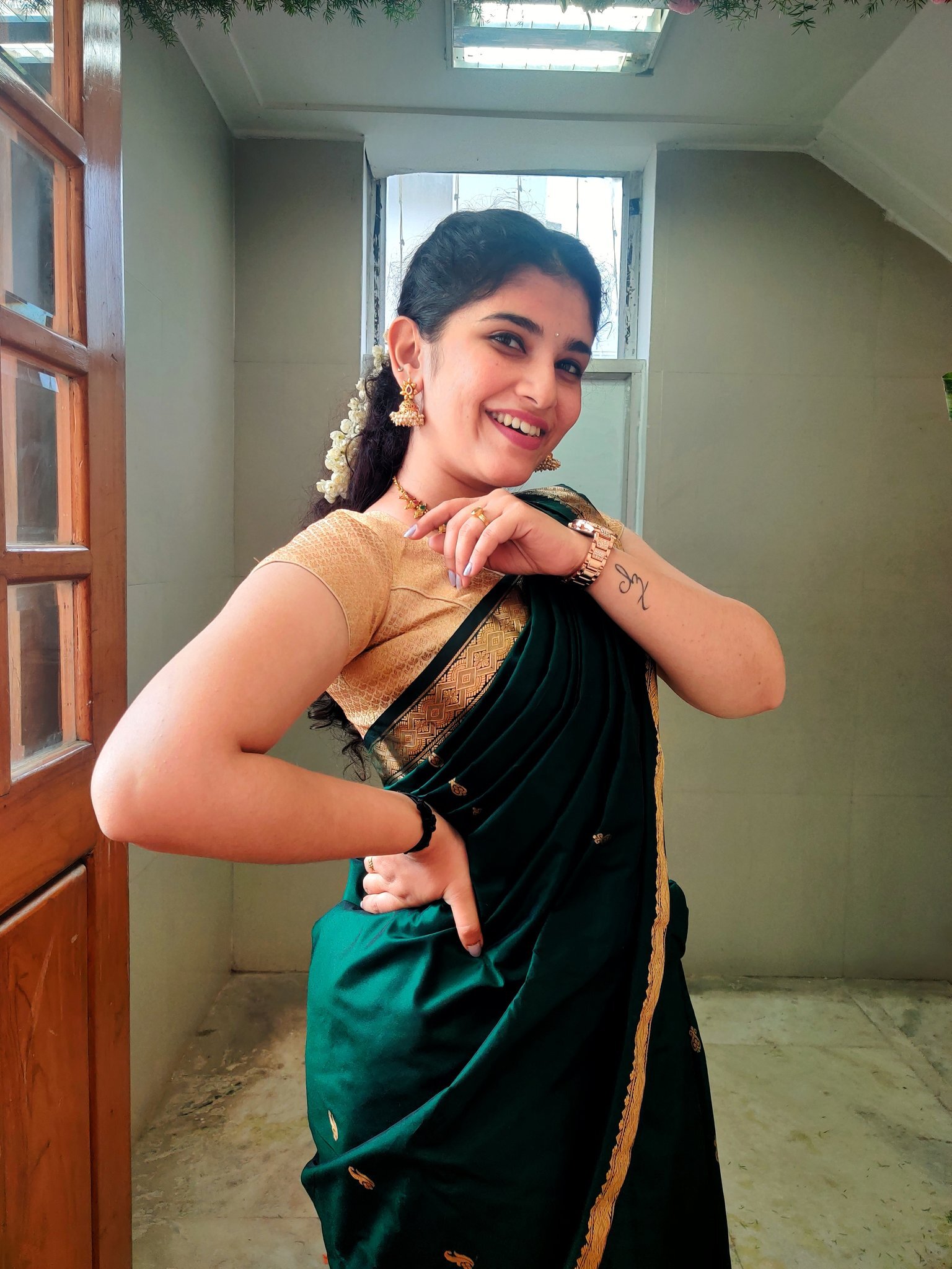 సూపర్ హిట్ ట్రాక్.. కళావతి సింగర్ ఫొటోలు చూస్తారా? | Amazing Photos of ...