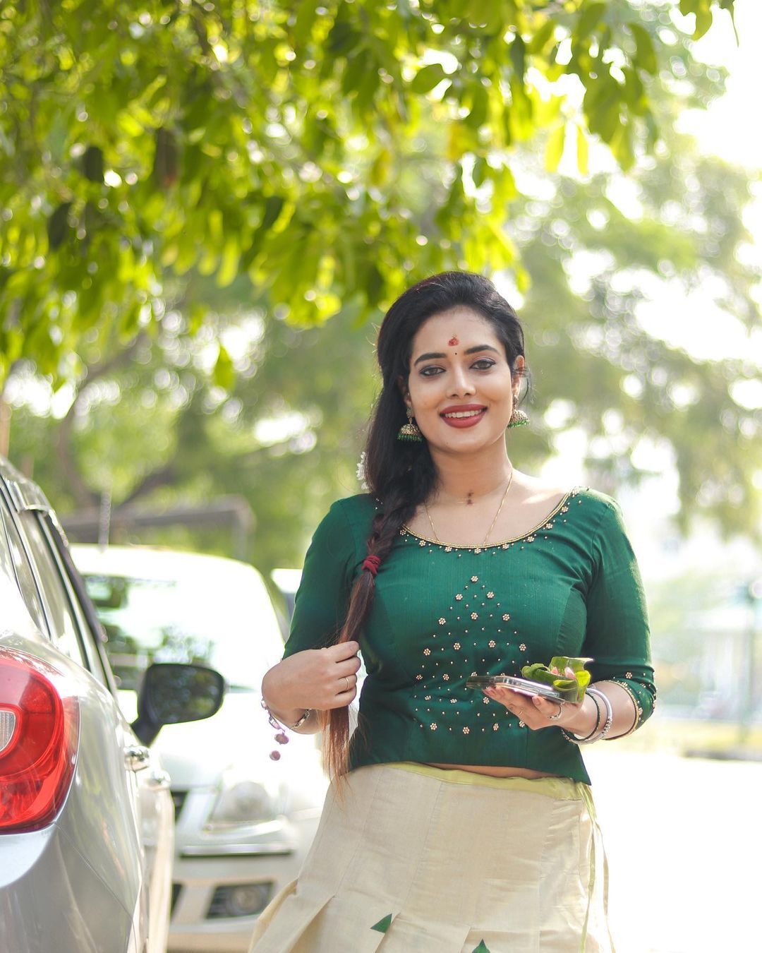 bigg boss fame remya panicker new looks goes viral | ഇത് തനിനാടന് ...