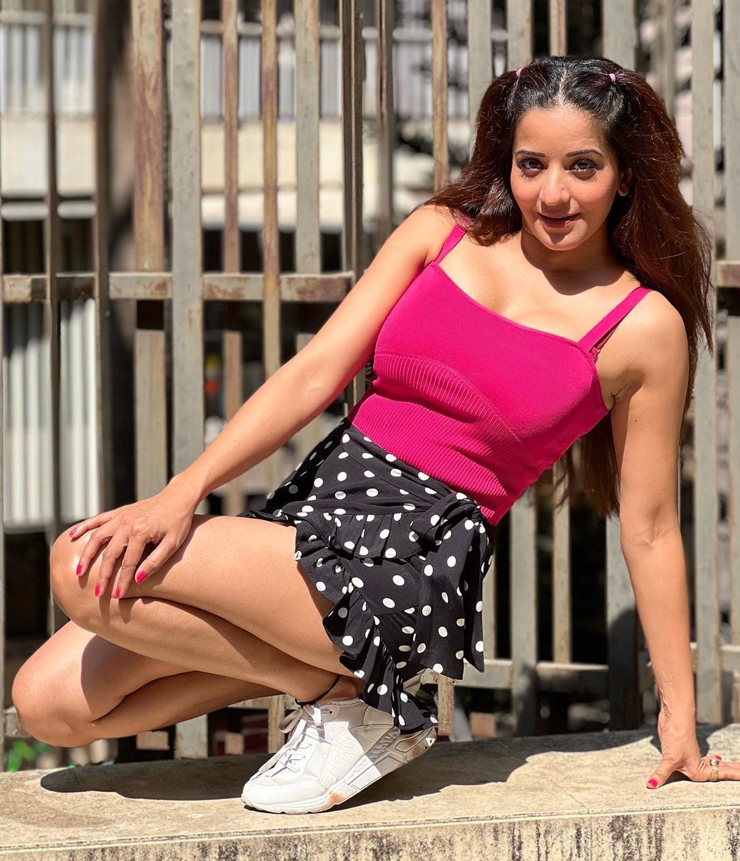 మోనా.. ఆ అందానికి చిరునామా (ఫొటోలు) | Bigg Boss fame Mona Lisa sets the ...