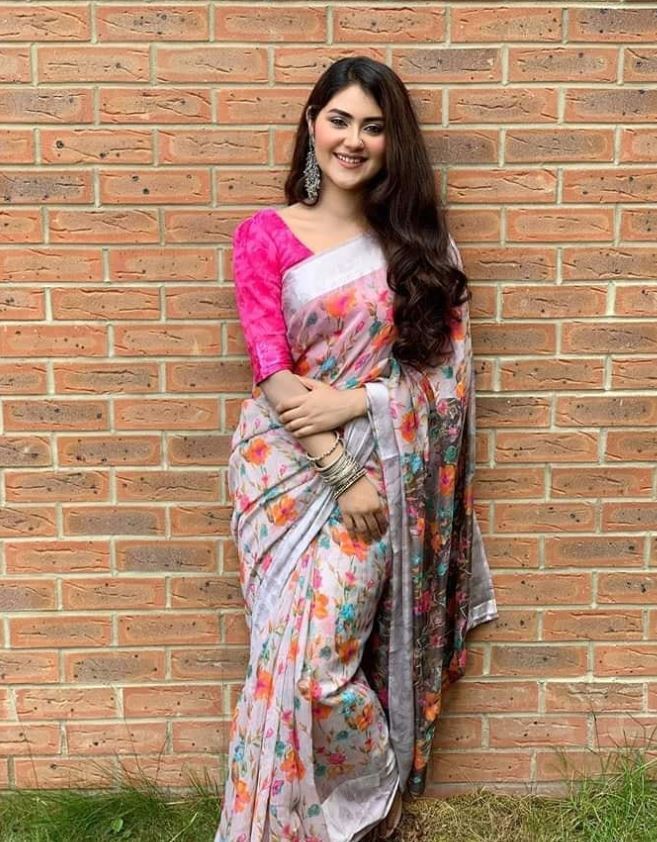 ওপার বাংলার জনপ্রিয় অভিনেত্রী শায়না আমিন বাস্তবেও কতটা সুন্দর দেখে ...