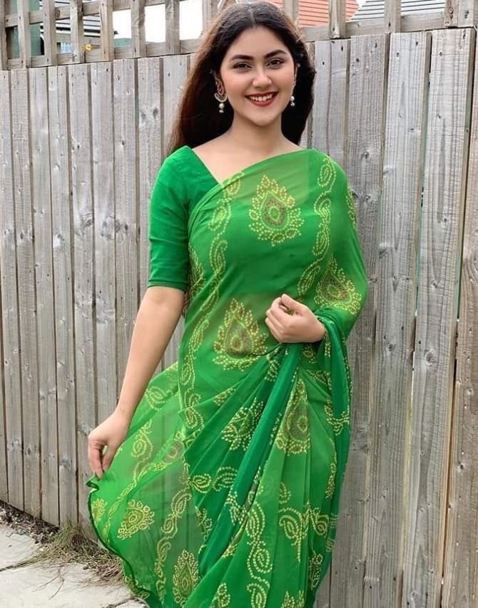 ওপার বাংলার জনপ্রিয় অভিনেত্রী শায়না আমিন বাস্তবেও কতটা সুন্দর দেখে ...