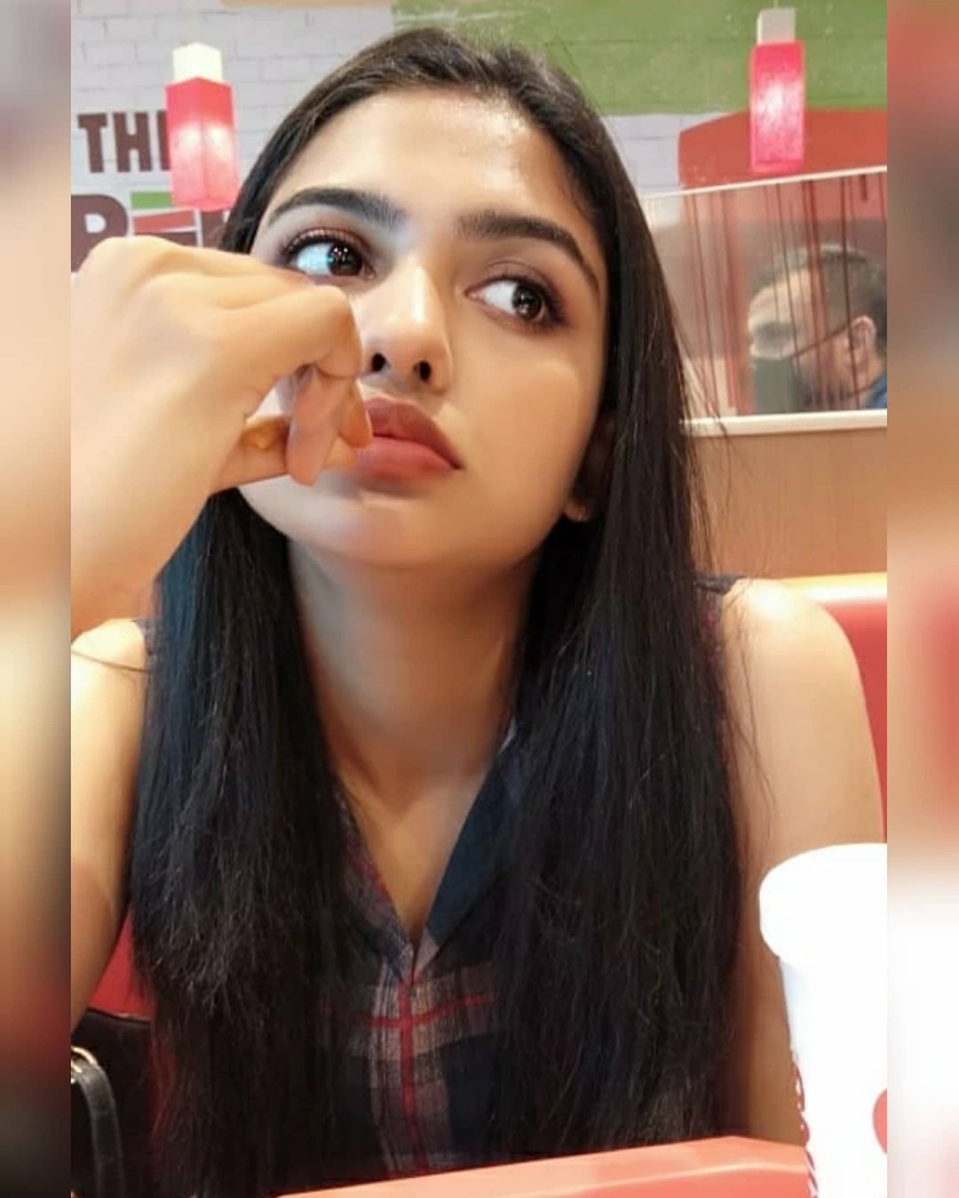 మమిత.. ఇంత అందంగా ఉందేంట్రా (ఫొటోలు) | Mesmerizing Photos of Mollywood ...