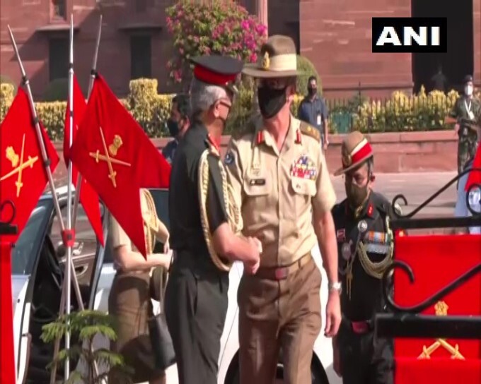 Chief Of Australian Army Lieutenant General Rick Burr 2 Day Visit To ...