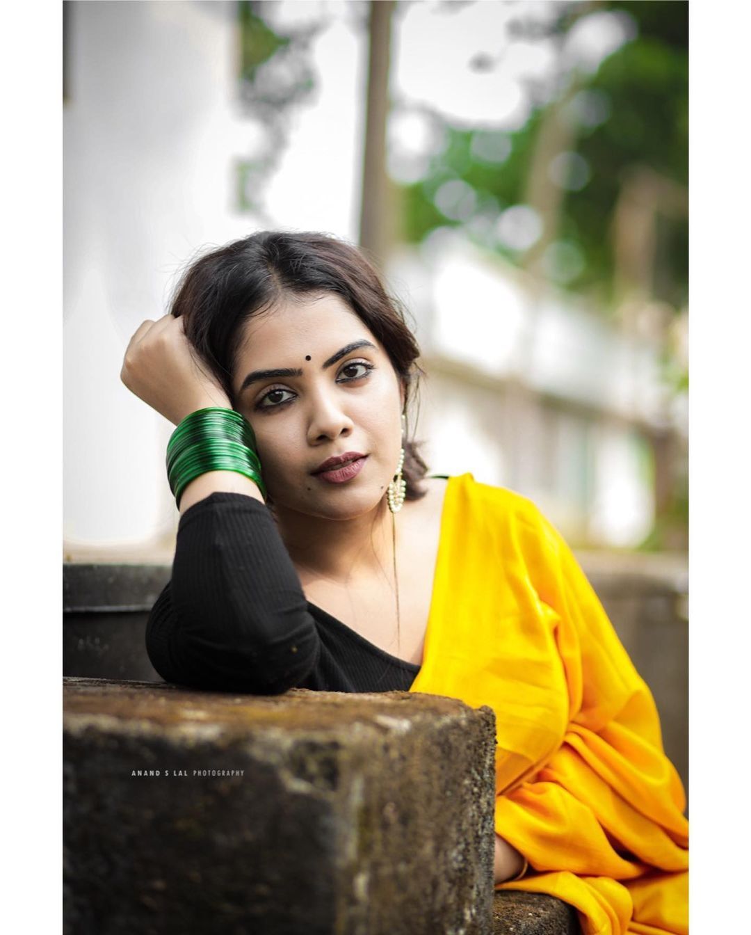 സ്റ്റൈലിഷ്... യെല്ലോ സാരിയിൽ അതീവ സുന്ദരിയായി വിദ്യ വിജയകുമാർ | Karikku Fame Vidhya Vijayakumar ...