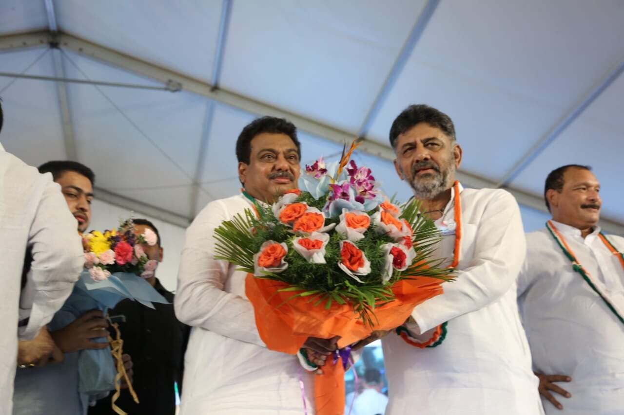 ಚಿತ್ರಗಳು; ಕರ್ನಾಟಕ ಕಾಂಗ್ರೆಸ್ ಪ್ರಚಾರ ಸಾರಥಿಯಾದ ಎಂಬಿ ಪಾಟೀಲ್ | MB Patil Took ...