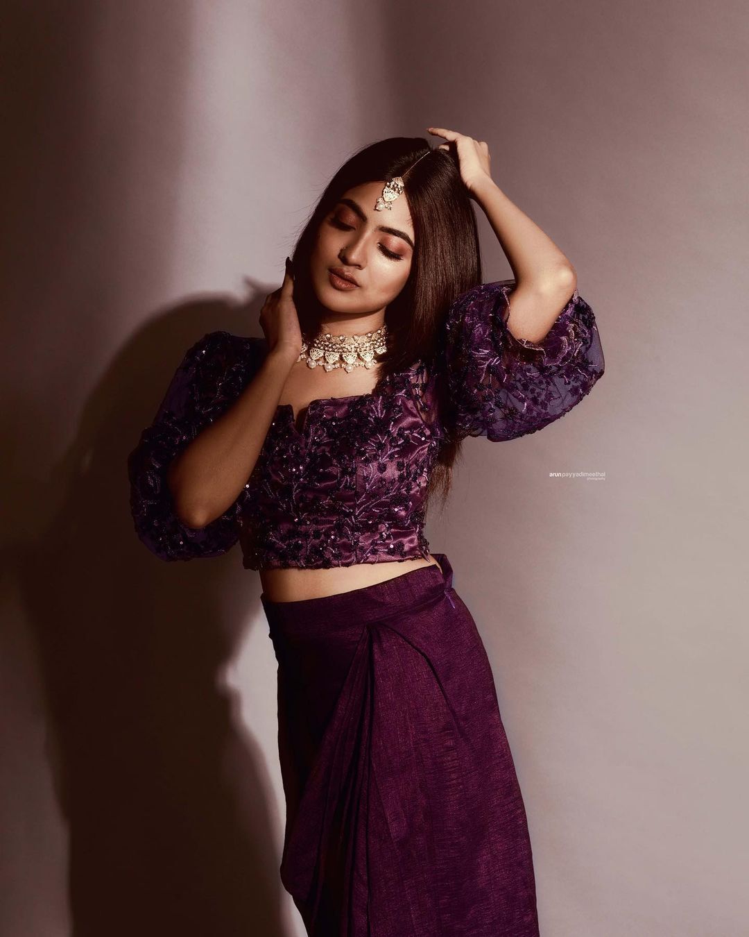 എന്റെമ്മോ... എന്തൊരു ലുക്കാണിത്; നന്ദന വര്‍മ്മയുടെ ഏറ്റവും പുതിയ ...