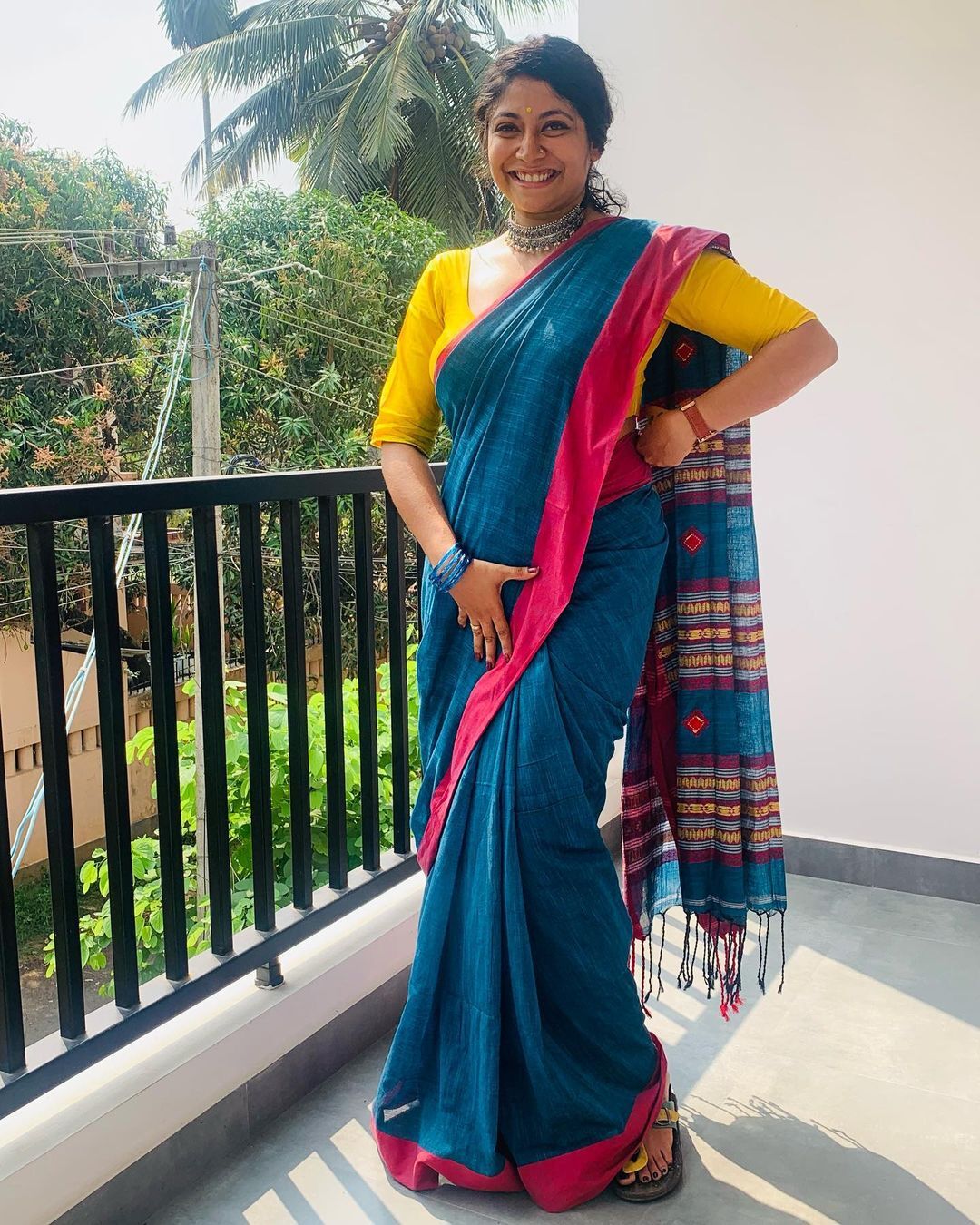 Singer abhaya hiranmayi shares new photos goes viral ...