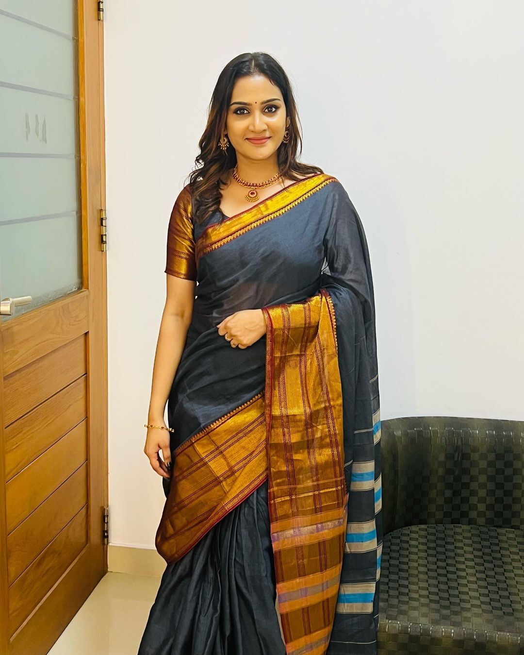 Mollywood Actress Aditi Ravi Looks Gorgeous in Saree, Pics ...