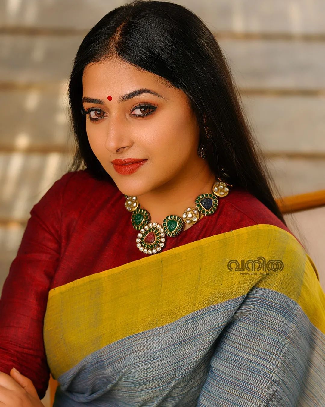 Mollywood Actress Anu Sithara Looks Gorgeous In Saree in Vanitha Cover ...