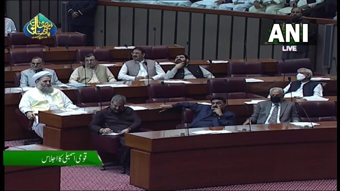 Pakistan National Assembly Meets In Islamabad Photos: HD Images ...