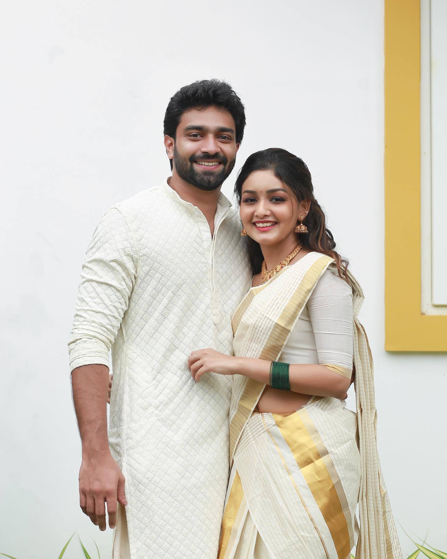 Actor Midhun Murali Wedding Engagement Photos Goes Viral | പത്തുവര്‍ഷം ...