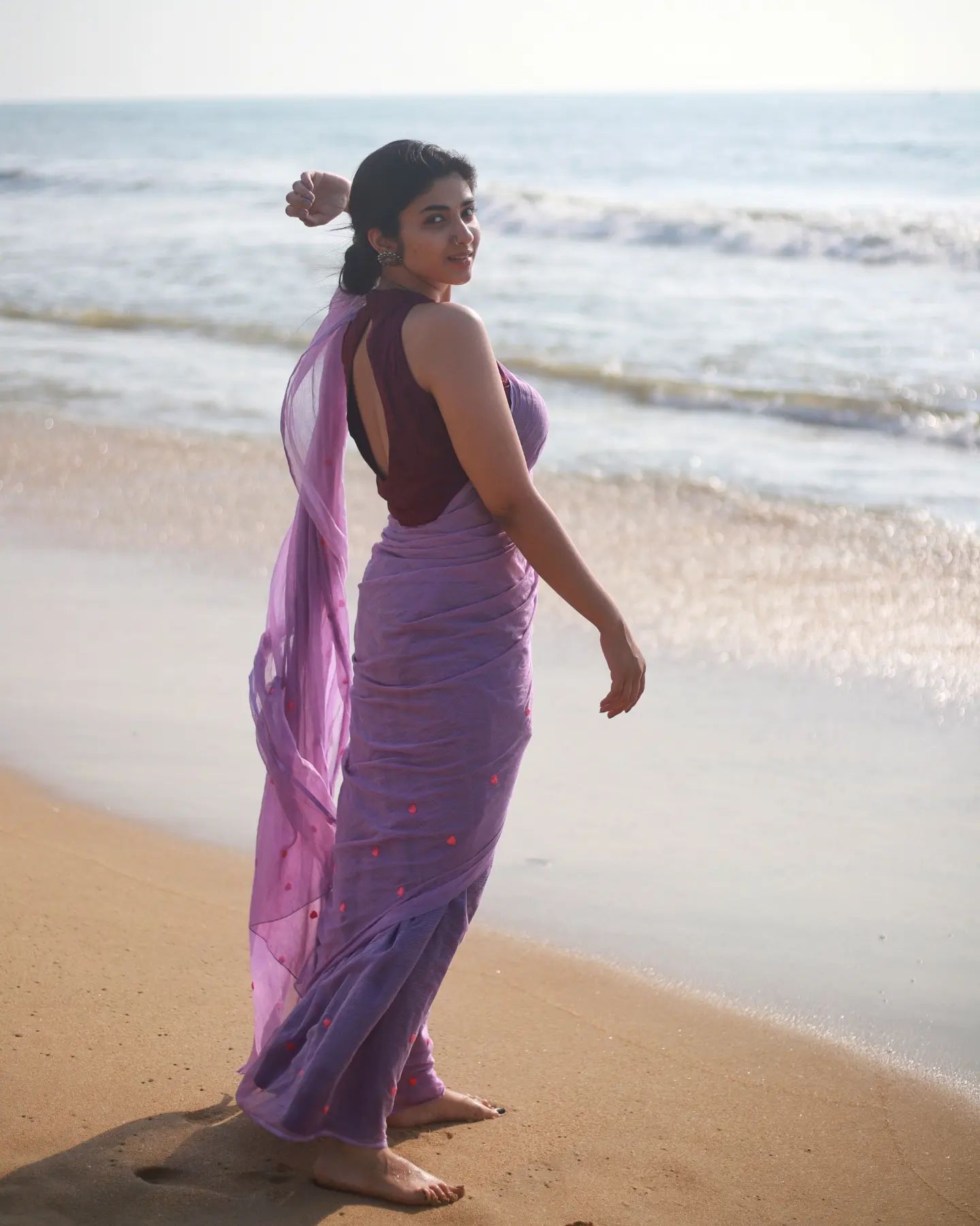 ప్రగ్యా.. చీరకట్టుకే అందం తెచ్చిందిగా (ఫొటోలు) | Amazing Photos of ...