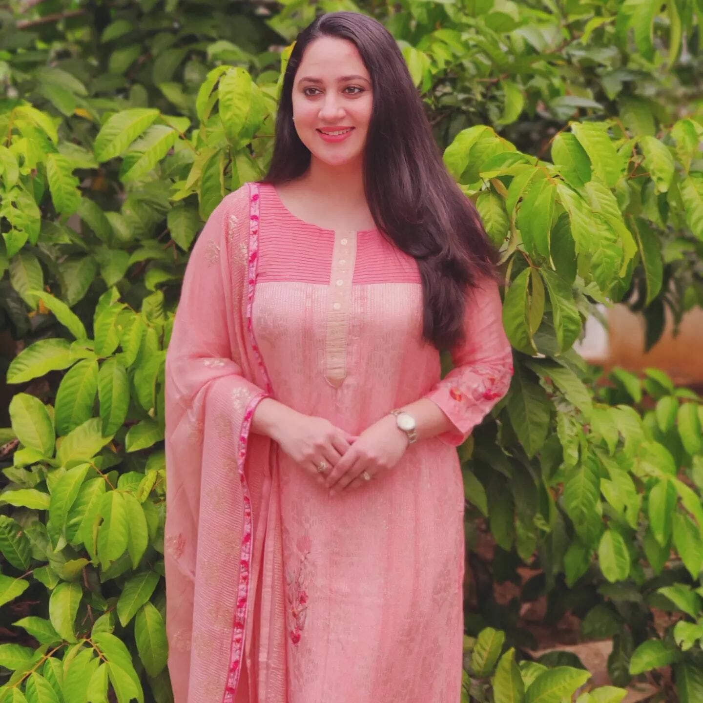 Actress Miya George Latest Instagram Pictures Goes Viral ...