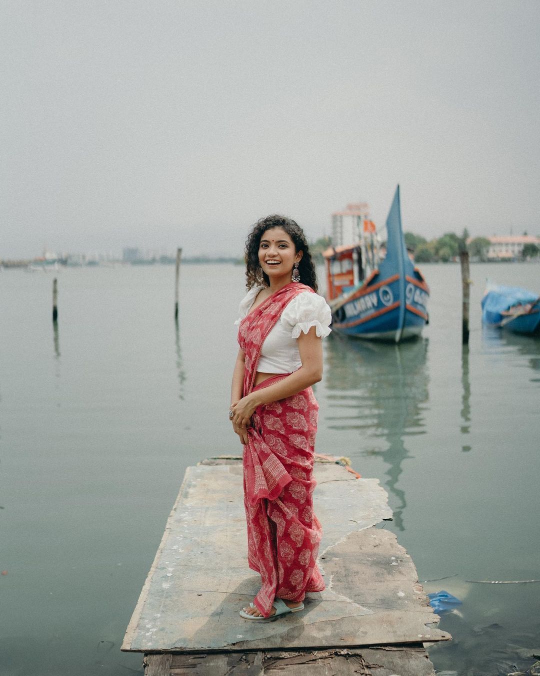 Actress Anna Ben New Stunning Look In Saree, Photoshoot Viral ...