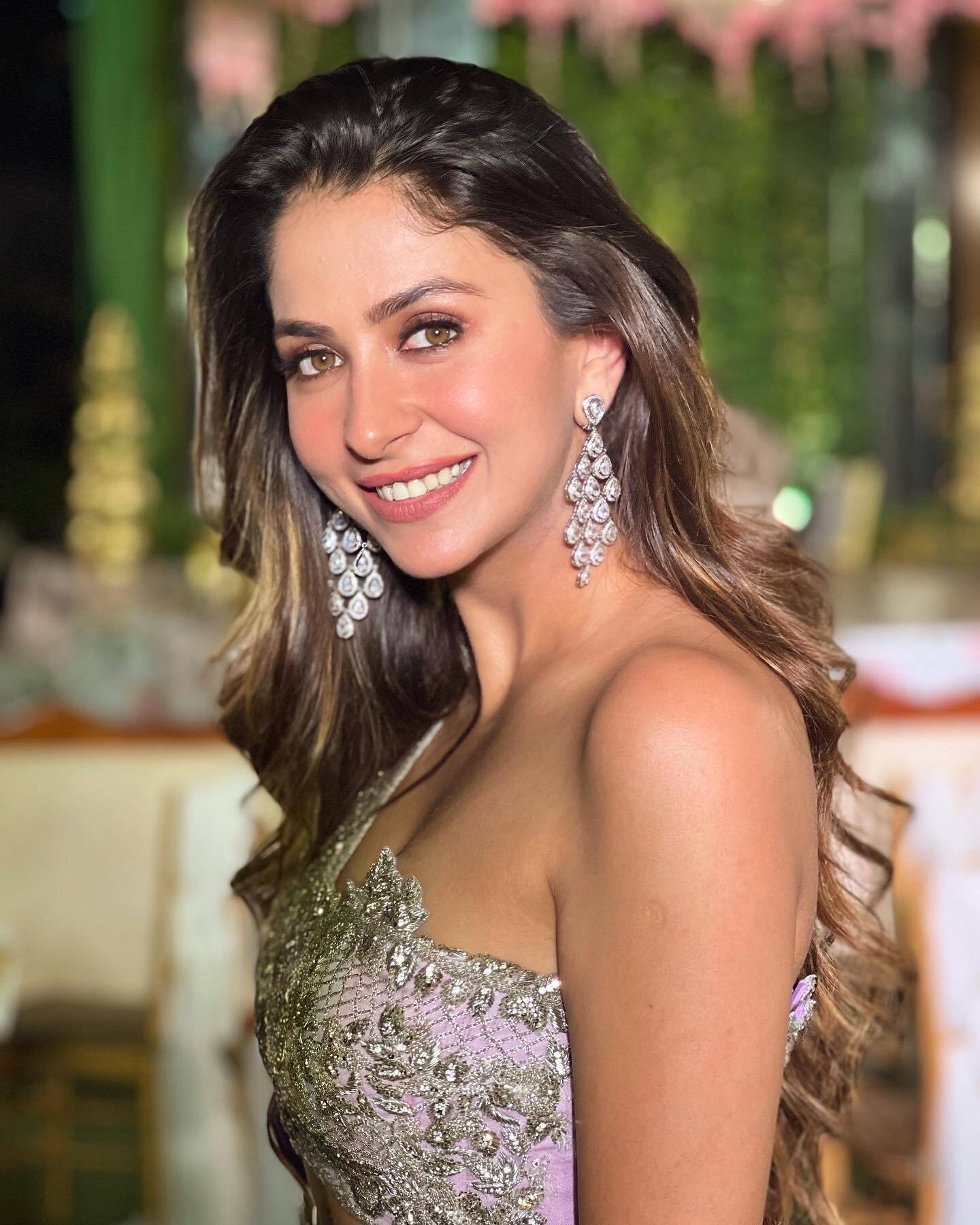 बेहद खूबसूरत हैं Malvika Raaj, कभी निभाया था फिल्म में करीना कपूर के ...