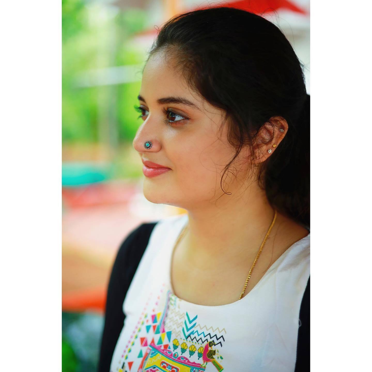 Actress Shafna's Latest Photos goes Viral | മുക്കുത്തി കണ്ടില്ലാന്ന് ...