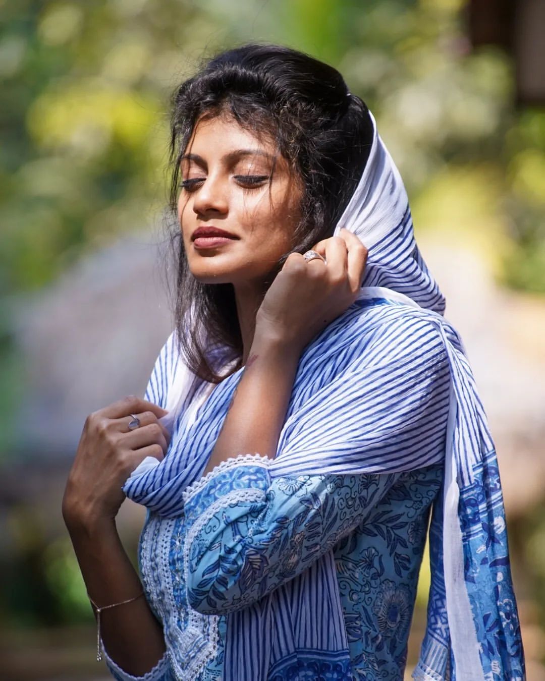 Chakkapazham Fame Shruthi Rajanikanth Bridal Look Photshoot Goes Viral ...